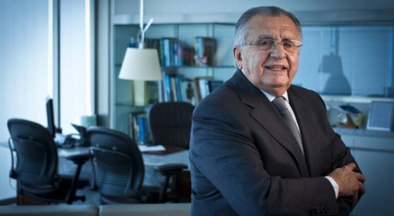 ACC celebra 157 anos e homenageia João C. Paes Mendonça