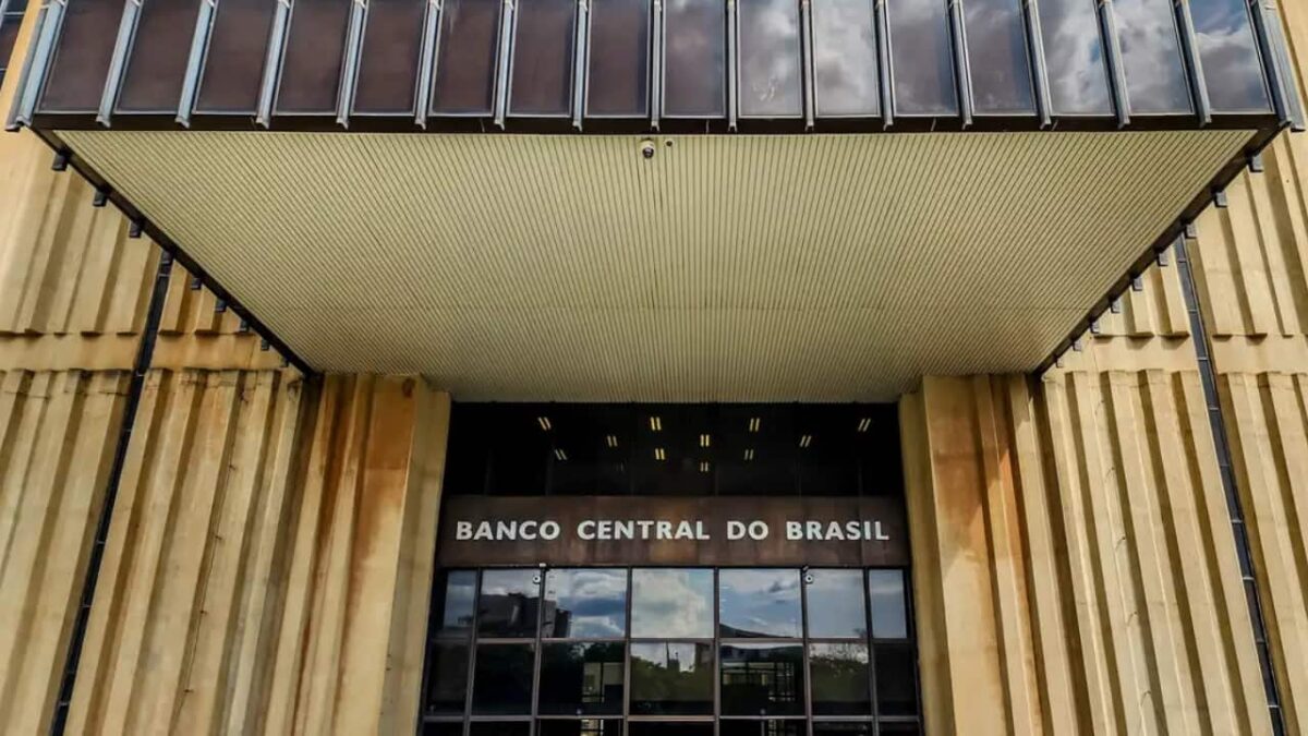 Mudanças no IOF geram dúvidas entre governo e Banco Central