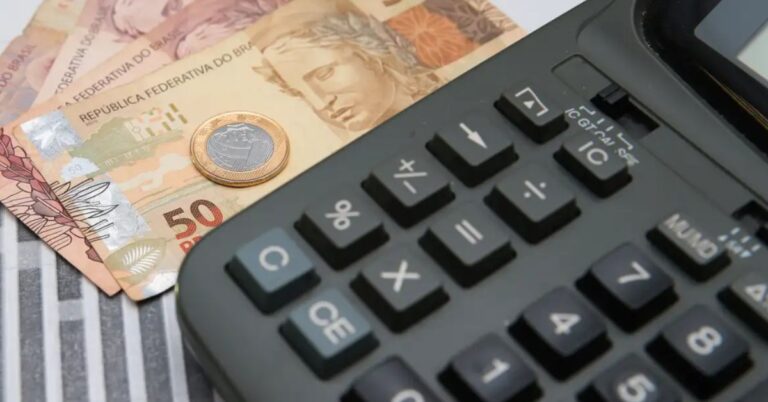 Carga tributária do Brasil em 2025 chega a 32,4% do PIB, diz Tesouro